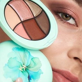Dreamphoria Cloud Whisper Eyeshadow Palette